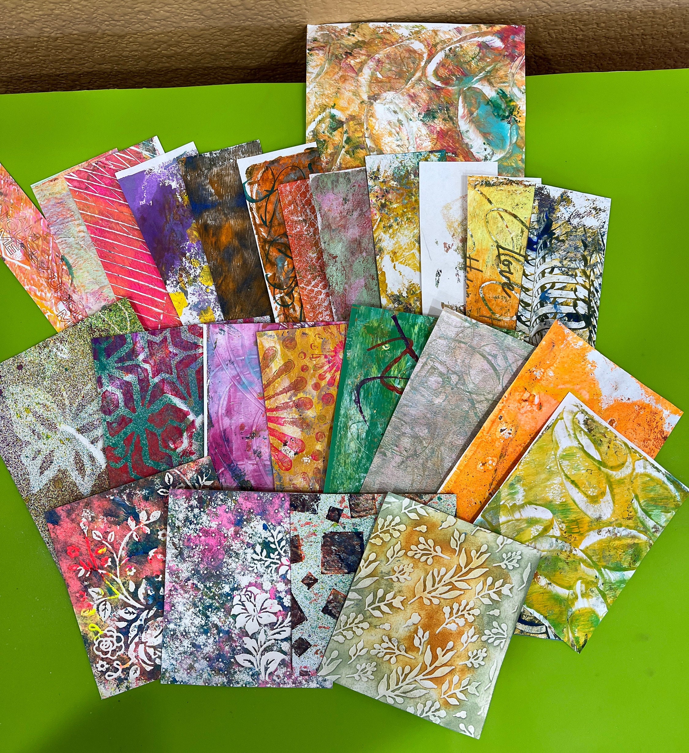 25 Piece Abstract Hand Painted Collage Paper Pack 295 Random Colors and ...