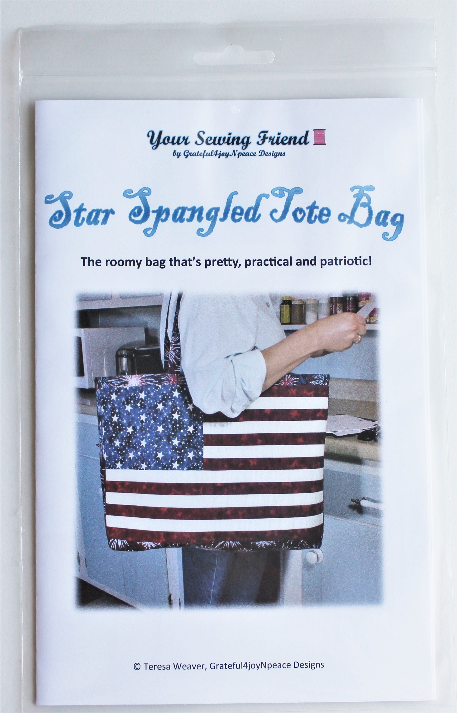 Pattern for patriotic American flag tote bag with easy zipper | Etsy