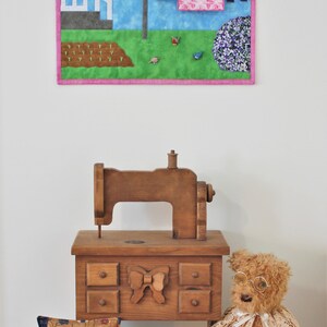 Applique Quilt Pattern for Spring Wall Quilt With 3D Miniature Quilt ...