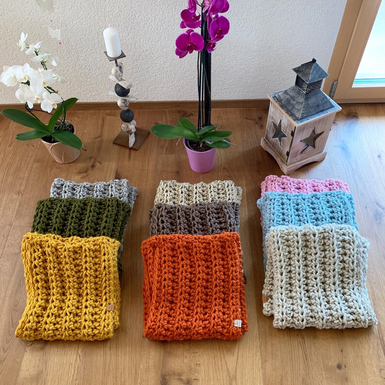 Crochet Pattern for a Loop Scarf | Language: German - Etsy