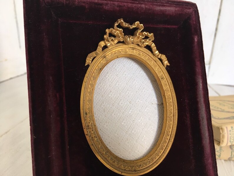 Antique Bronze and Velvet Frame - Etsy