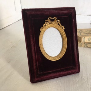 Antique Bronze and Velvet Frame - Etsy
