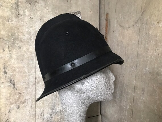 British custodian helmet with Queen Elizabeth emblem - Gem