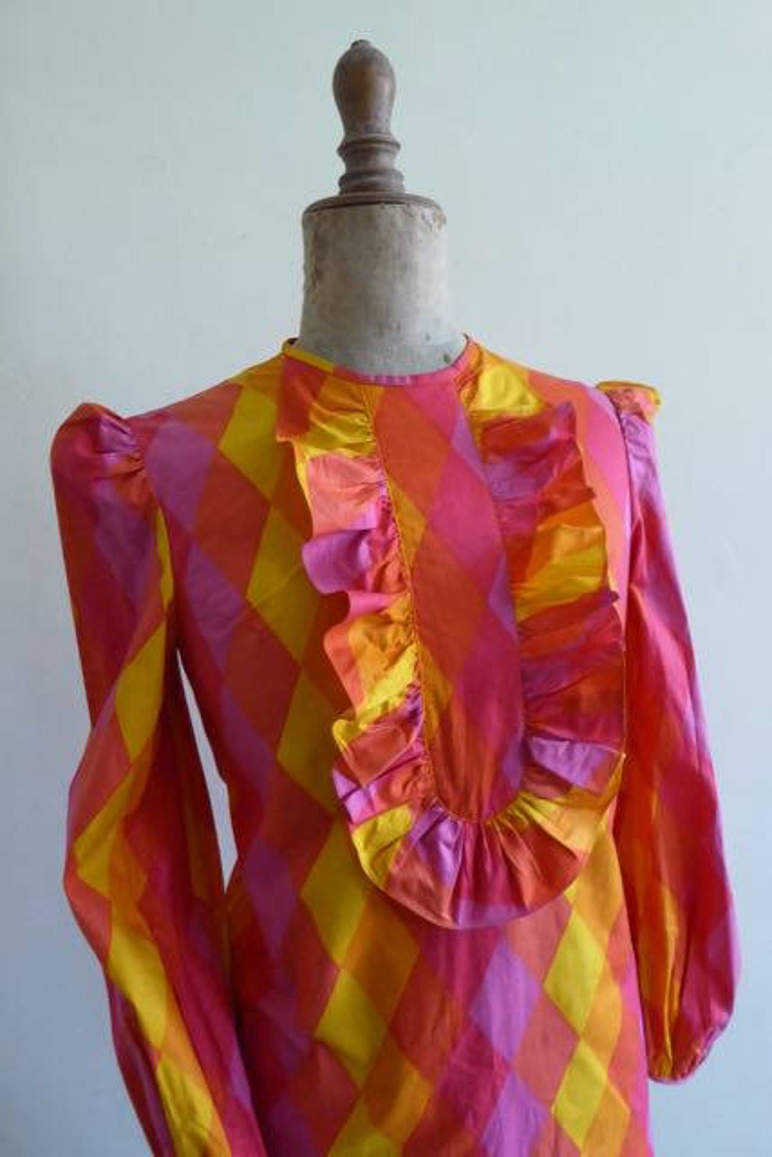 1960's Mini Dress by Susan Locke - Etsy