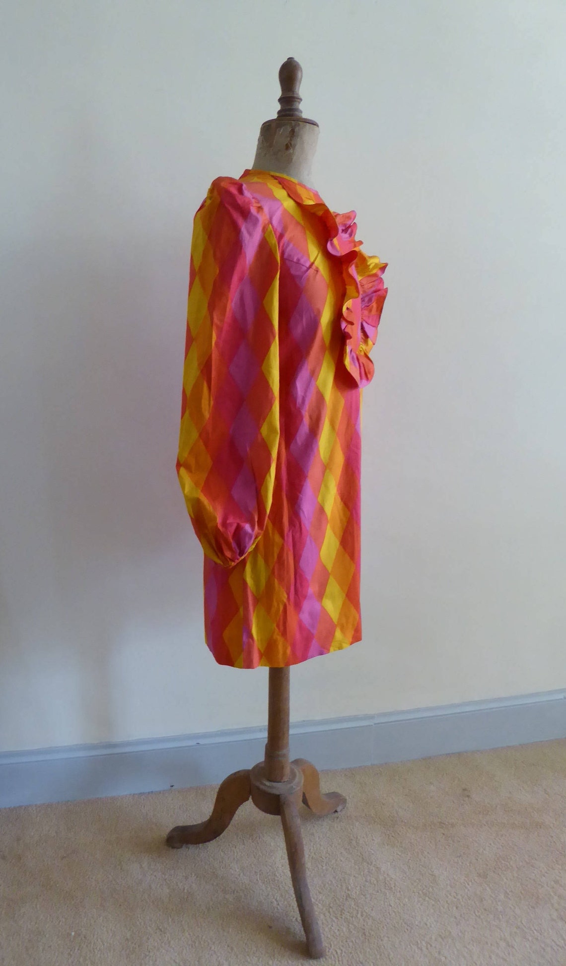 1960's Mini Dress by Susan Locke - Etsy