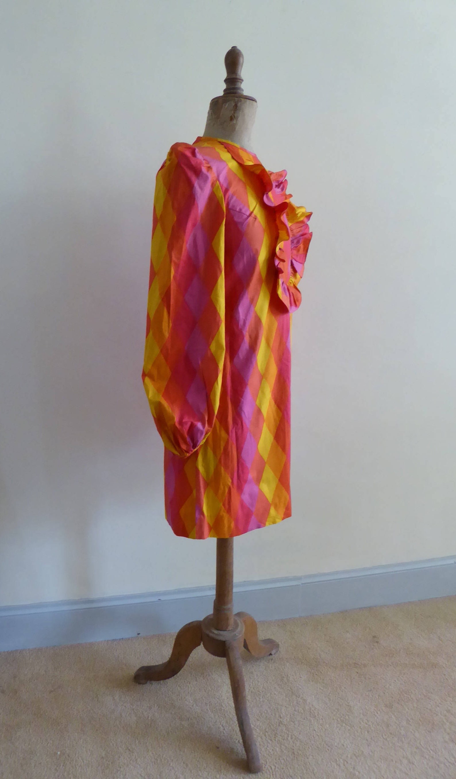 1960's Mini Dress by Susan Locke - Etsy