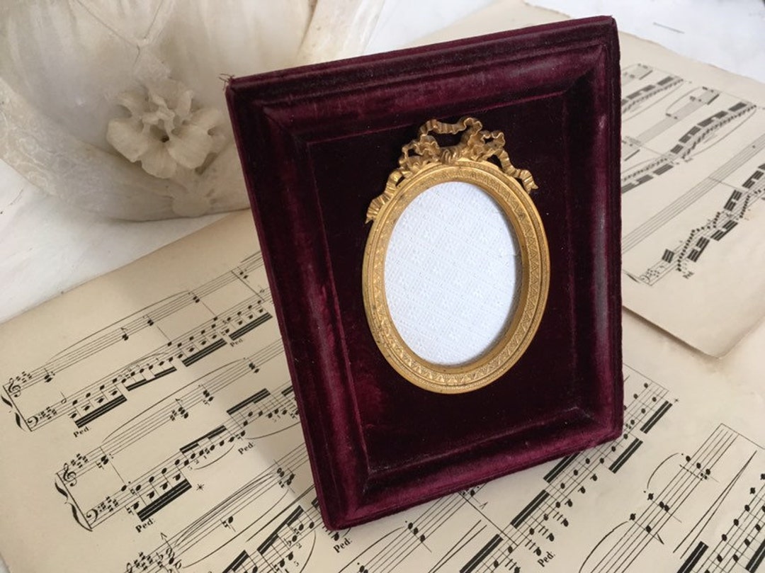 Antique Bronze and Velvet Frame - Etsy