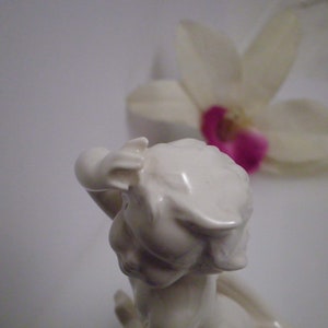 Vintage 1978 GOEBEL Harvest Cherub Putti Figurine Kneeling and Tying up ...