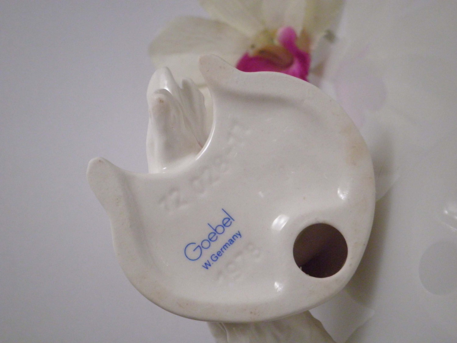 Vintage 1978 GOEBEL Harvest Cherub Putti Figurine Kneeling and | Etsy