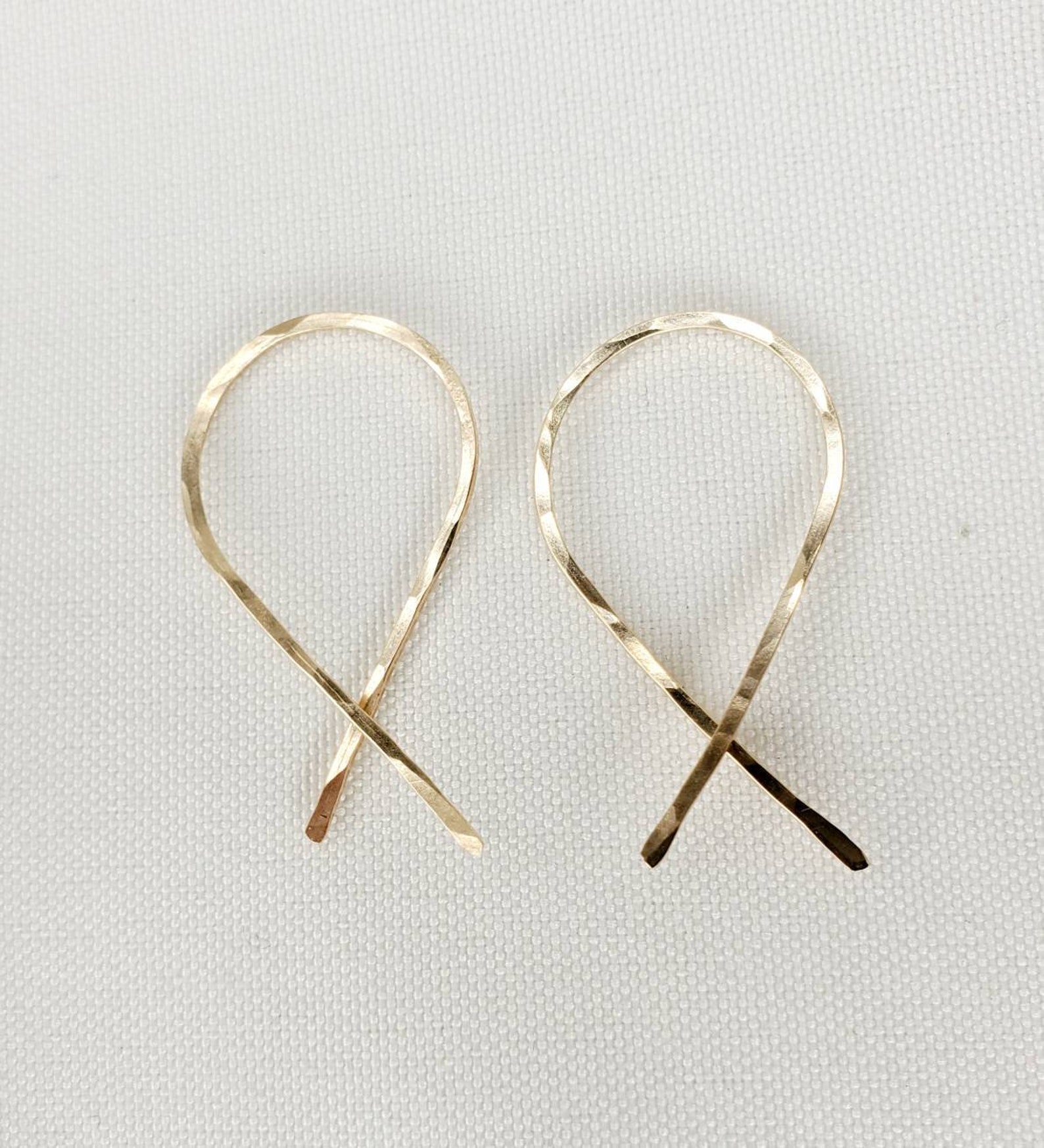 Small Criss Cross Threader Earrings 1 1/4 Inch Minimalist - Etsy