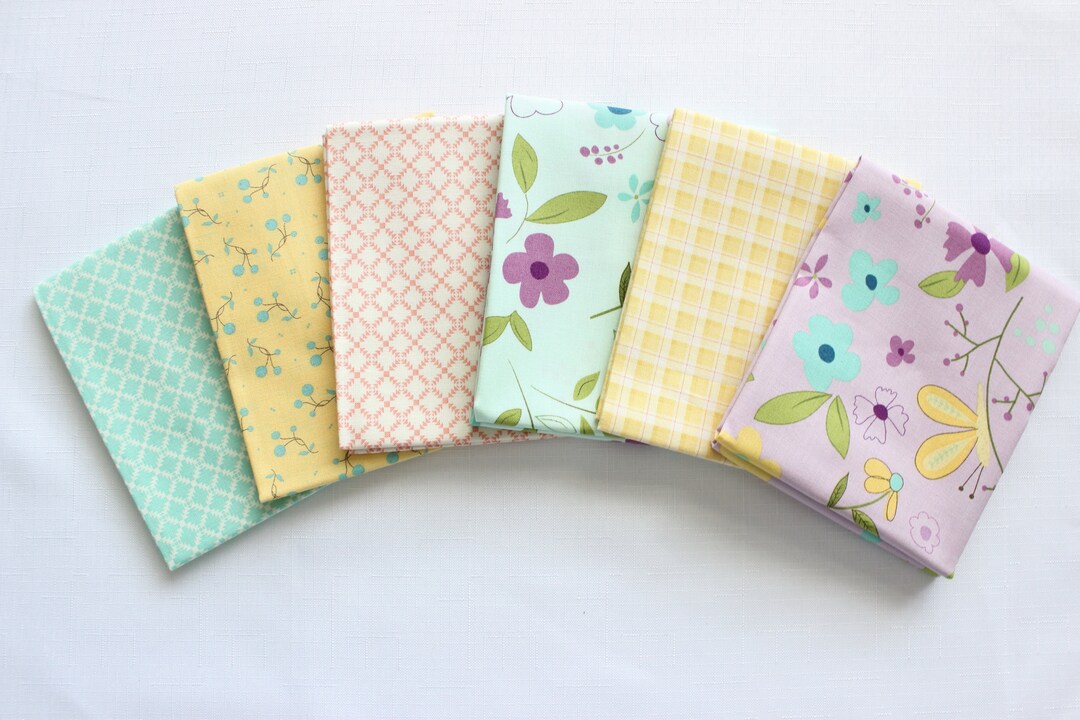 Spring Floral Fat Quarter Bundle / Pastel Floral Fabric / Spring Fabric ...