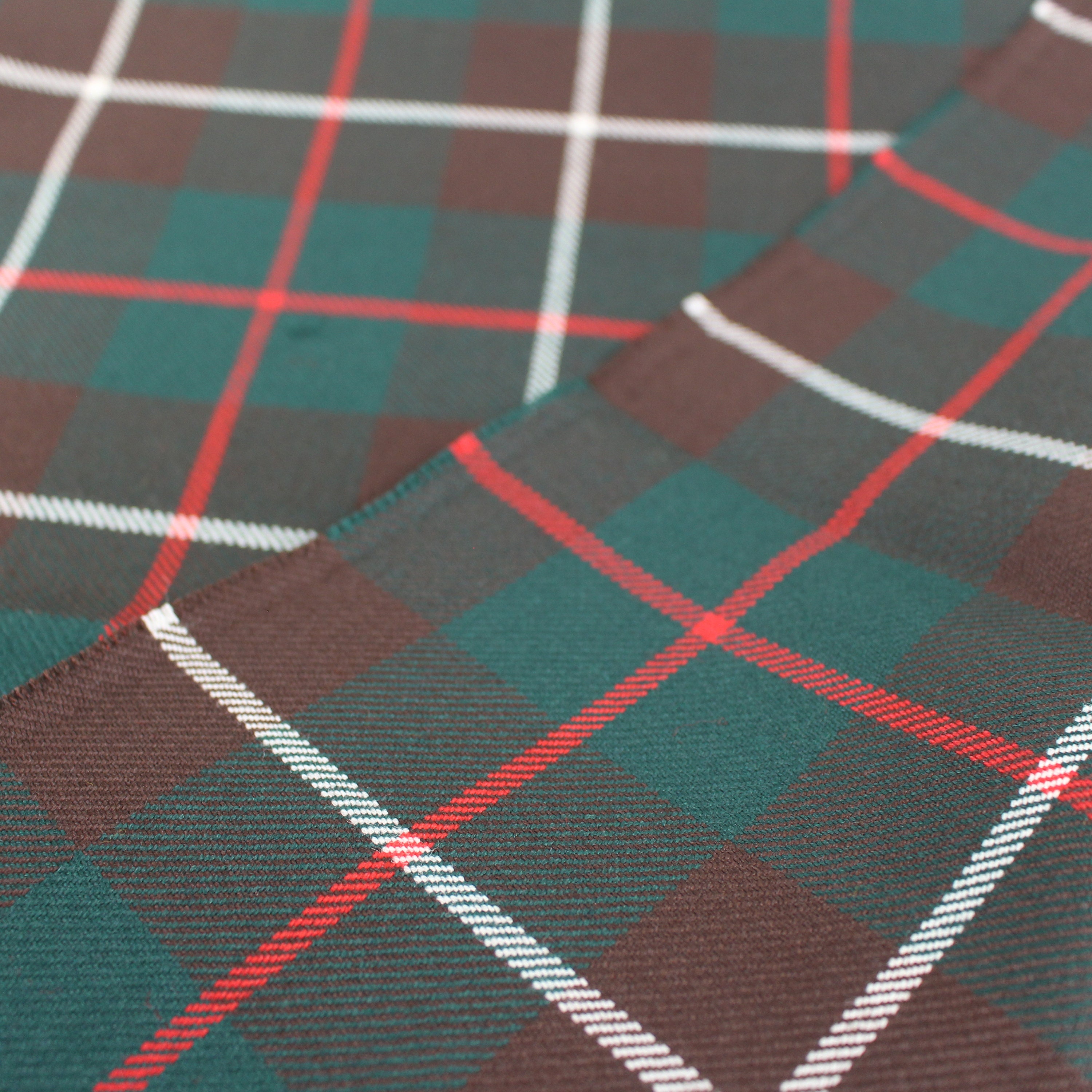 Pre-cut - Mackinnon Hunting *modern* Scottish Tartan - Fat Quarter ...