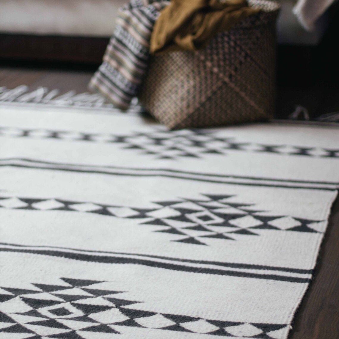 Neutral Southwestern Handwoven Kilim Rug Aztec Tribal Area - Etsy