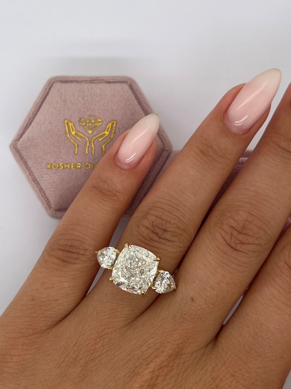 HUGE 9 Carat IGI Certified F VS1 Cushion Cut Lab Grown Diamond Three Stone Engagement Ring Big Side Pear Cut Diamonds 18k Yellow Gold Etsy