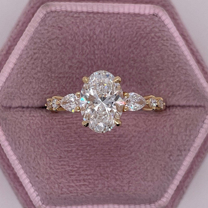 2.3 Carat Round - Etsy