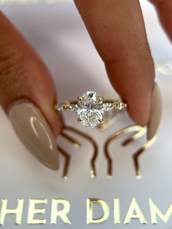 2 carat i color diamond store