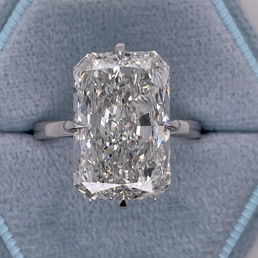 GIGANTIC DREAMY 10.15 Carat IGI Certified F/VVS2 Radiant Cut Lab Grown ...
