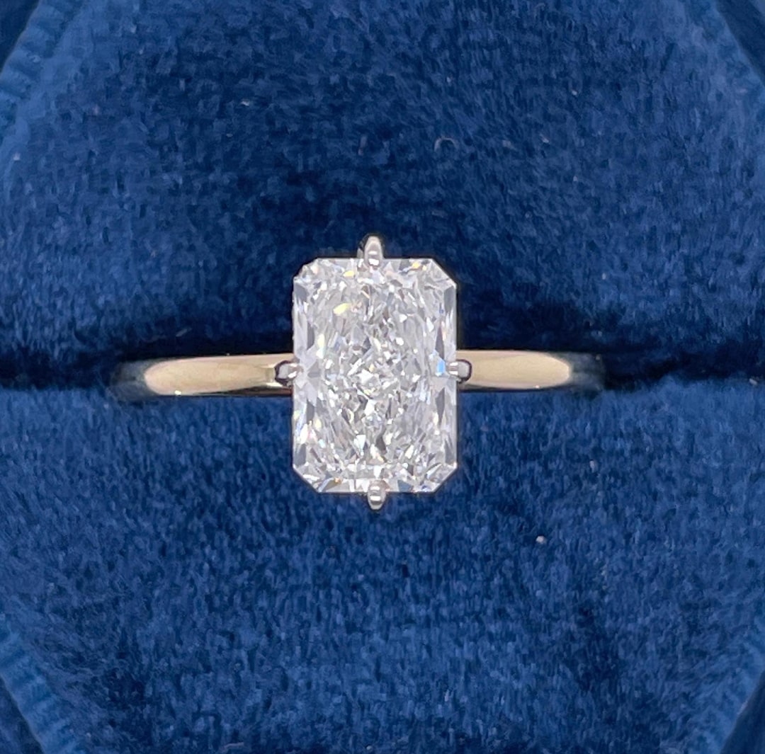 Two Tone Compass Set 2 Carat E Color VVS2 Clarity IGI Certified ...