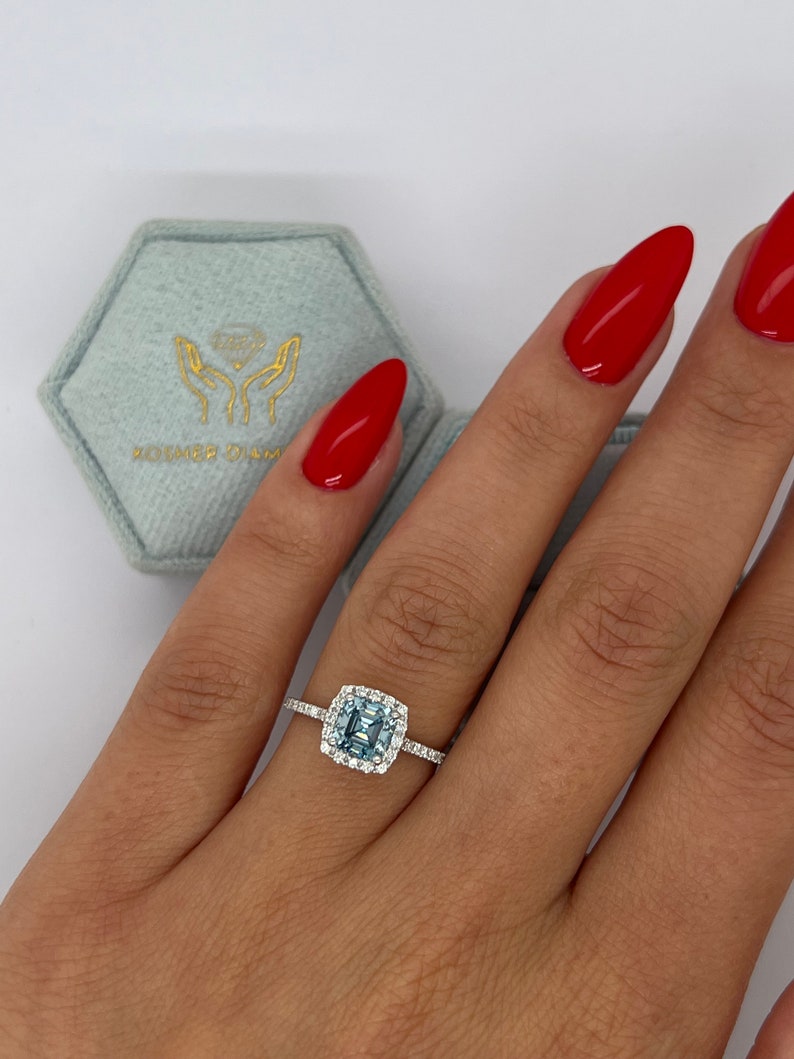 1.25 Carat Fancy Vivid Blue Color VVS2 Clarity IGI Certified Lab ...