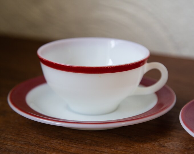 Set of Three 3 Pyrex Milk Glass Tea Cups and Saucers With - Etsy