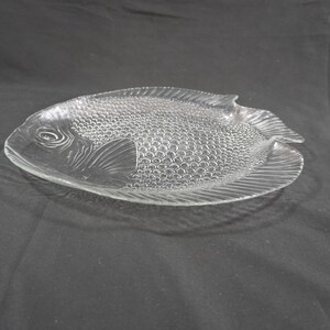 Arcoroc Glass Fish Dish, Fish Shaped Dish, Serving Dish, Embossed Clear ...