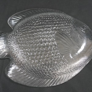 Arcoroc Glass Fish Dish, Fish Shaped Dish, Serving Dish, Embossed Clear ...