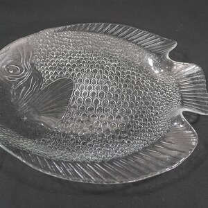 Arcoroc Glass Fish Dish, Fish Shaped Dish, Serving Dish, Embossed Clear ...