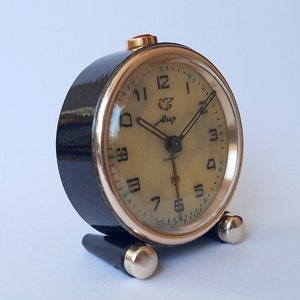 Soviet Alarm Clock. Desk Clock USSR. Vintage Clock SLAVA. - Etsy