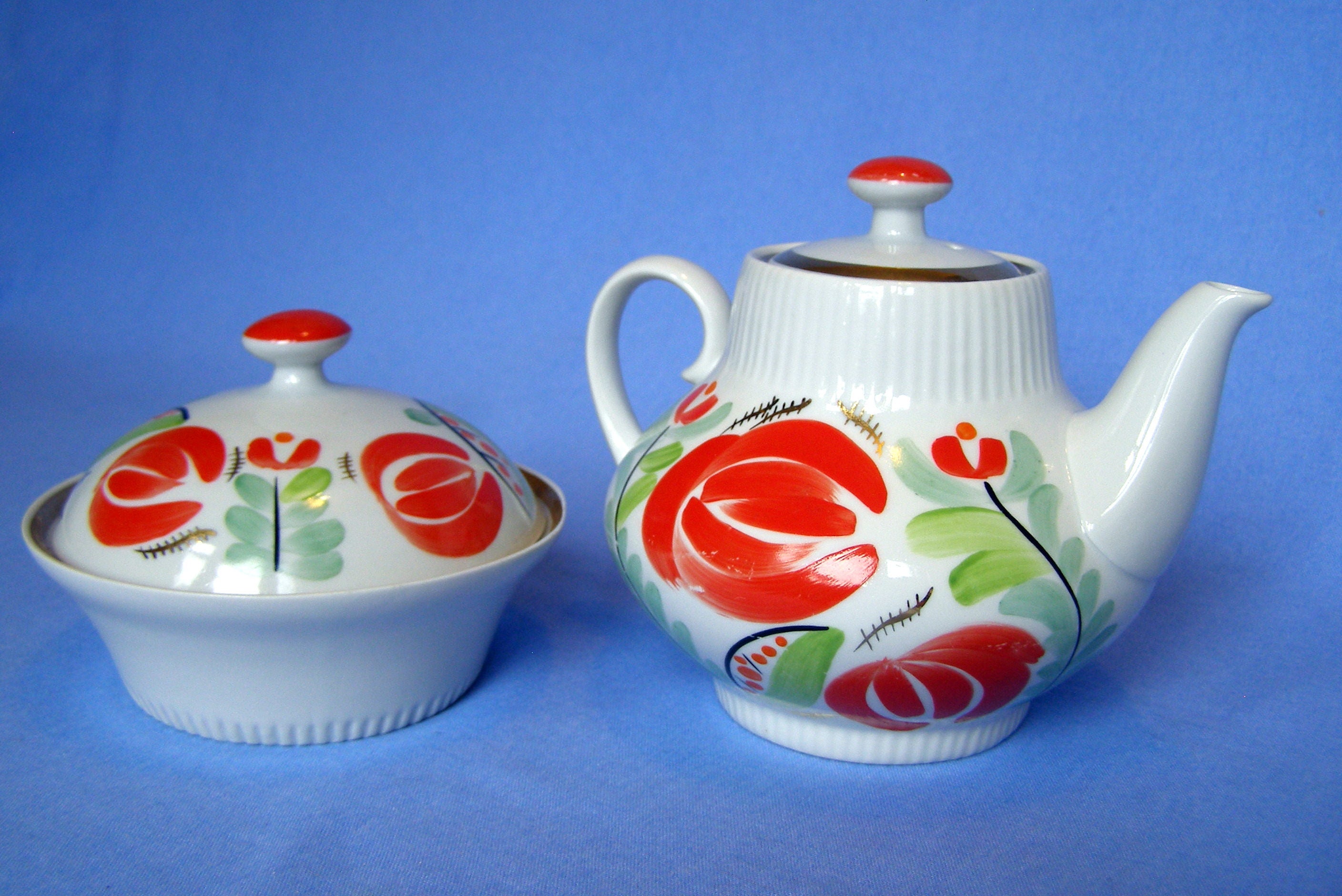 Soviet Tea Set. Soviet Set of Teapot and Sugar Bowl. Volume of | Etsy