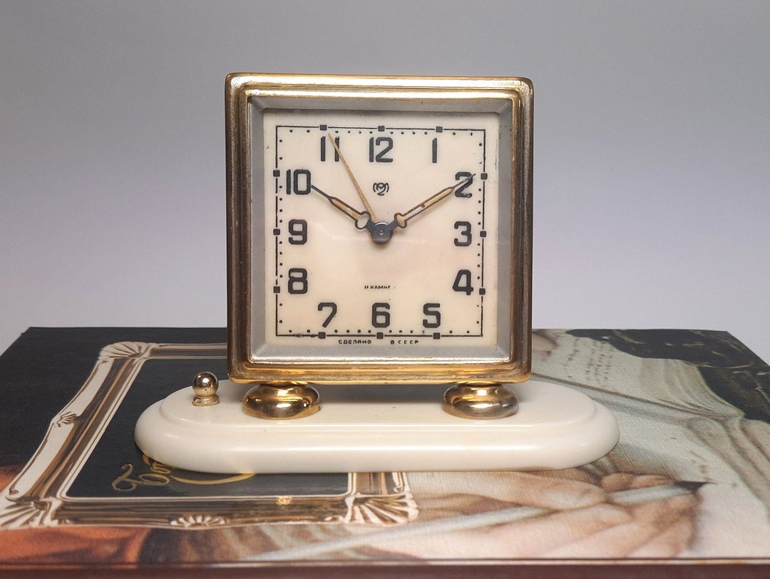 Soviet Alarm Clock. Desk Clock USSR. Vintage Clock SLAVA. - Etsy