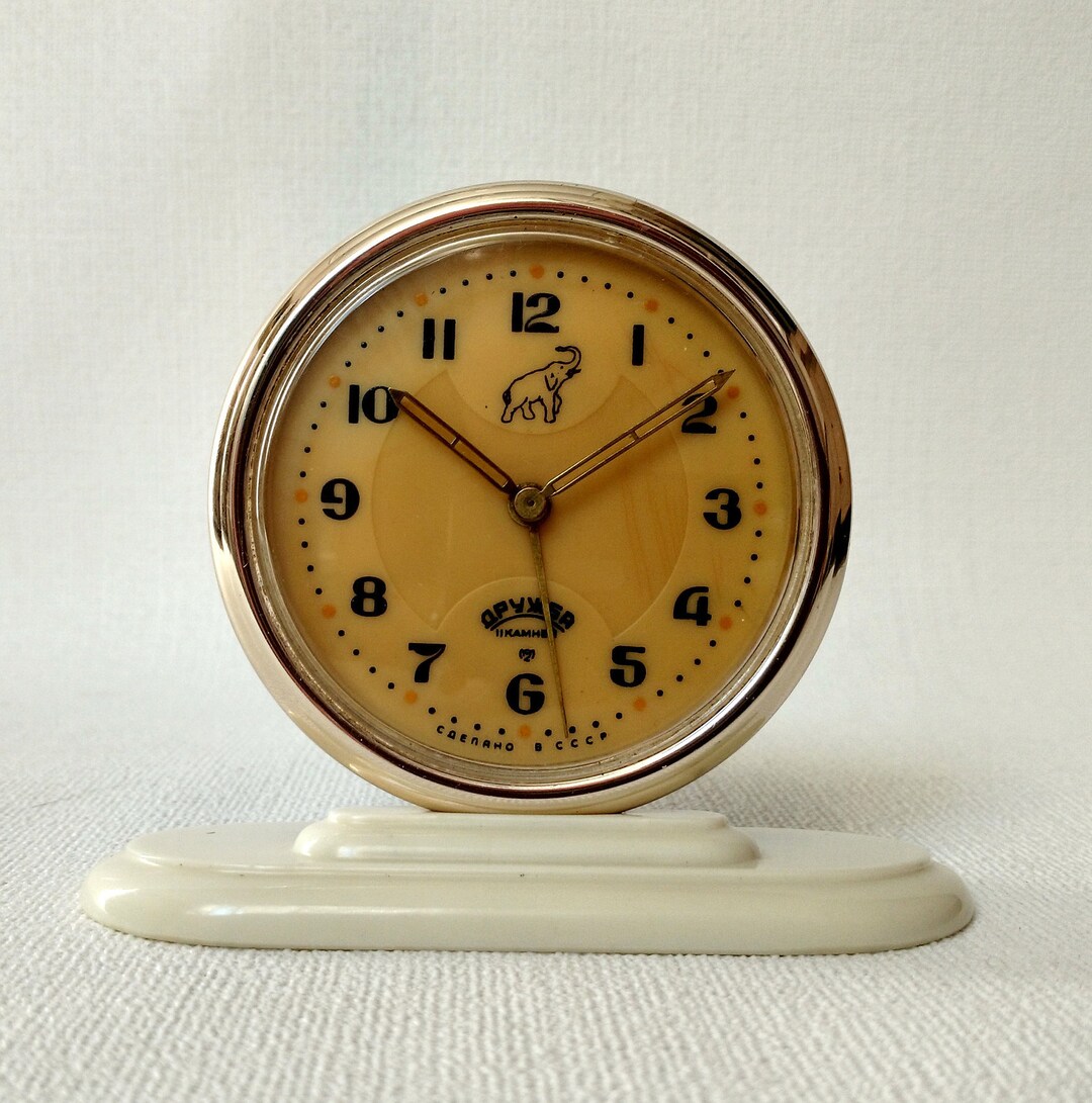 Soviet Alarm Clock. Desk Clock USSR. Vintage Clock SLAVA. - Etsy