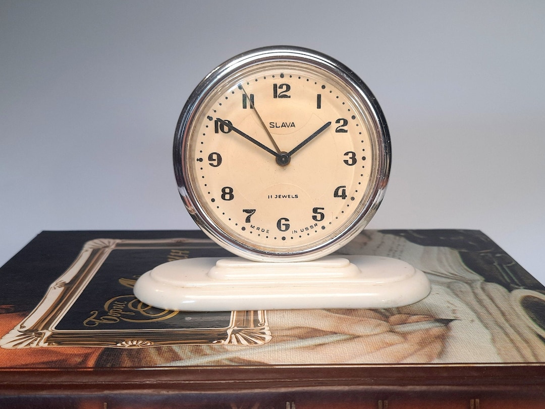 Soviet Alarm Clock. Desk Clock USSR. Vintage Clock SLAVA. - Etsy