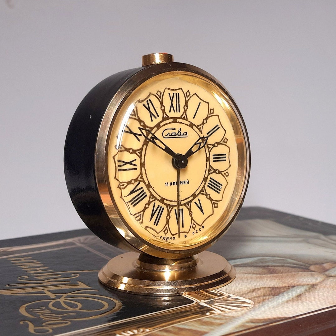 Soviet Alarm Clock. Desk Clock USSR. Vintage Clock SLAVA. - Etsy
