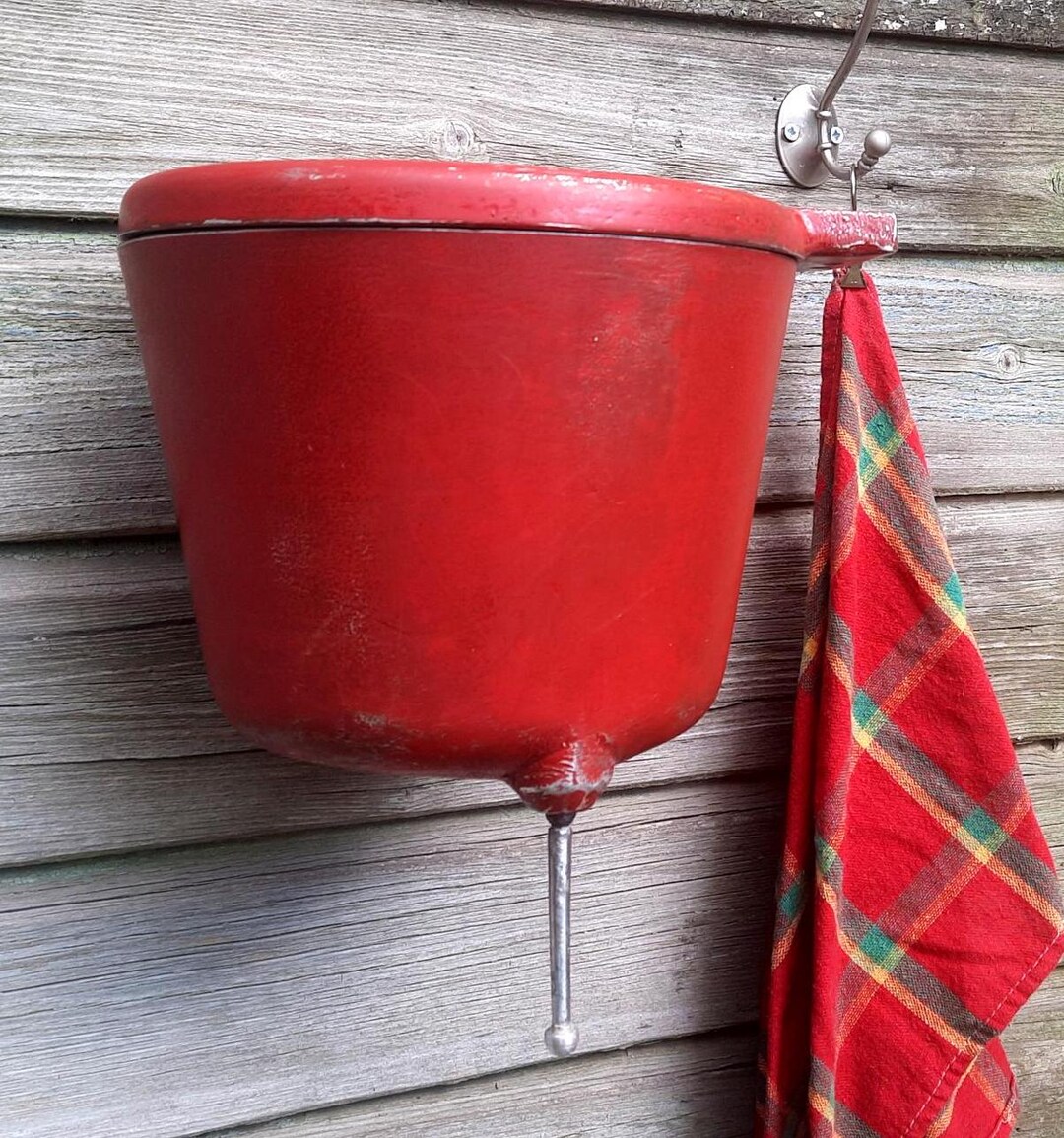 Vintage Washbasin. Soviet Water Dispenser. Outdoor Washbasin. Washstand ...