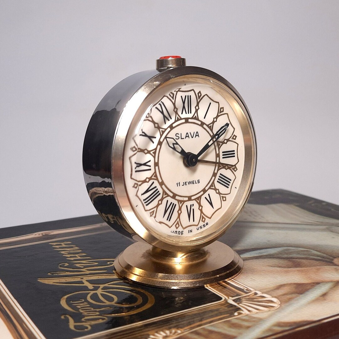 Soviet Alarm Clock. Desk Clock USSR. Vintage Clock SLAVA. - Etsy