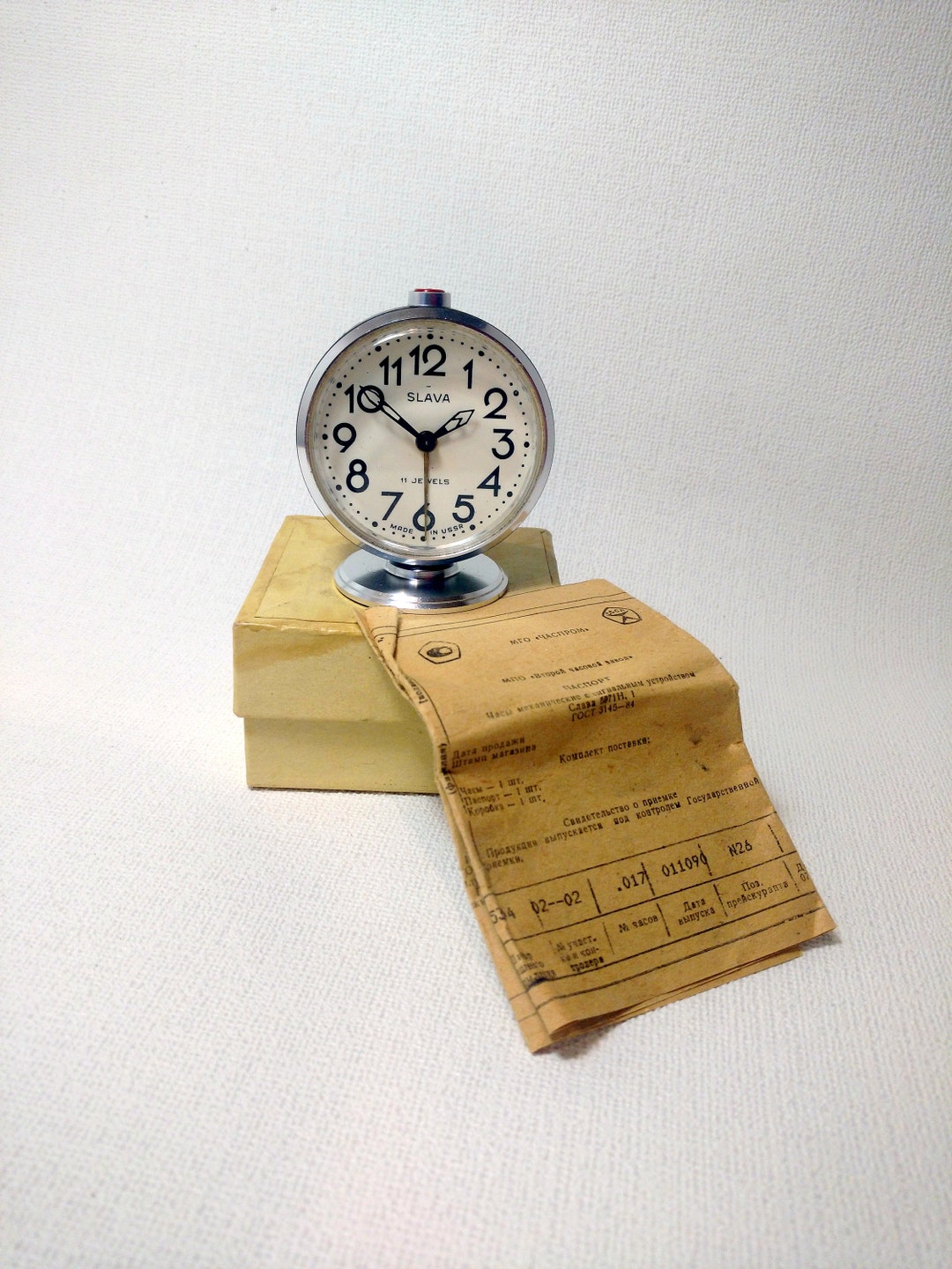 Soviet Alarm Clock. Desk Clock USSR. Vintage Clock SLAVA. - Etsy