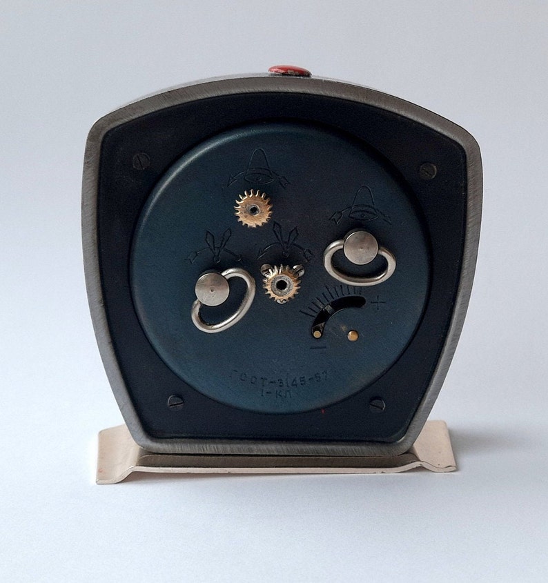 Soviet Alarm Clock. Desk Clock USSR. Vintage Clock SLAVA. - Etsy
