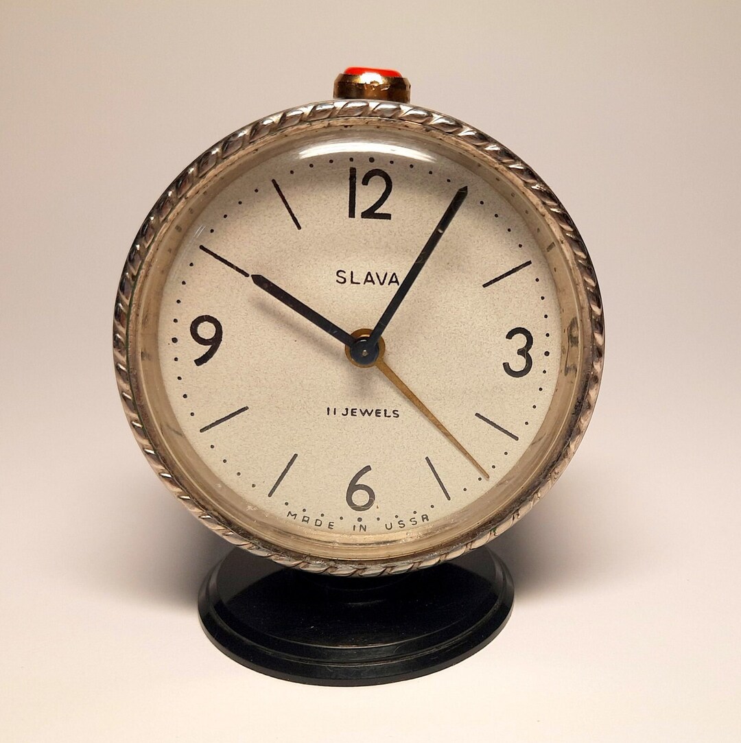 Soviet Alarm Clock. Desk Clock USSR. Vintage Clock SLAVA. - Etsy