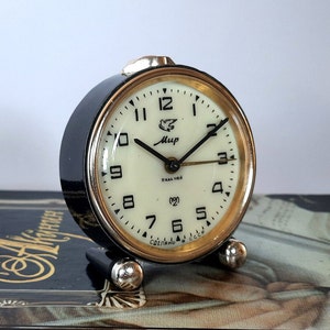 Soviet Alarm Clock. Desk Clock USSR. Vintage Clock SLAVA. - Etsy
