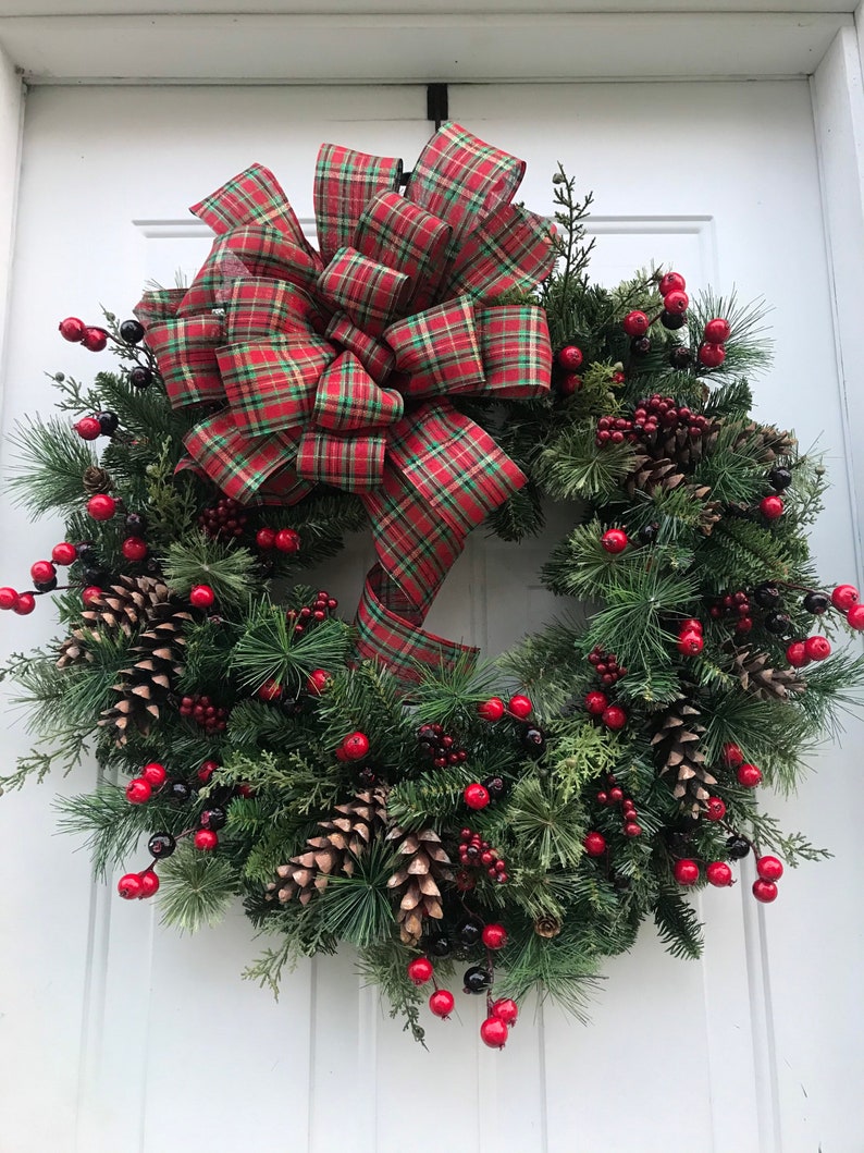 Christmas Door Wreaths Put Anyone In The Christmas Mood