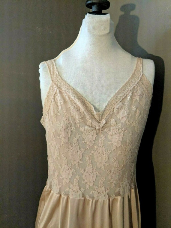 Vanity Fair Vtg 1960s Beige Full Slip Lace Bodice L 34 - Gem