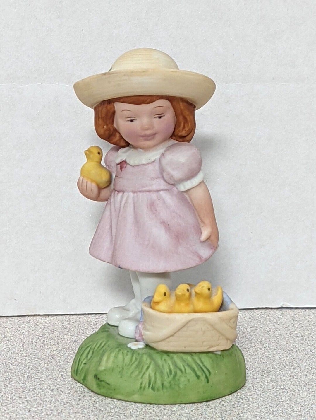 Avon Easter Figurine Limited Edition 1985 Girl With Chicks - Etsy