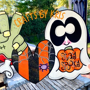 Spooky Peace Love Halloween Door Hanger Sign, Halloween Ghost Sign ...