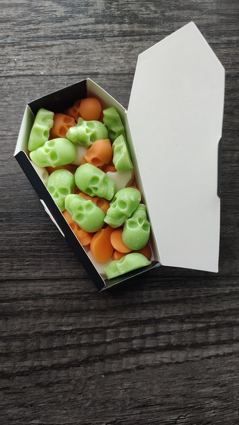 Skull Wax Melts: Halloween Gothic Home Decor Spooky Wax Melt Horror ...