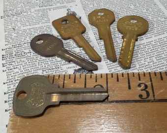 Old brass keys | Etsy