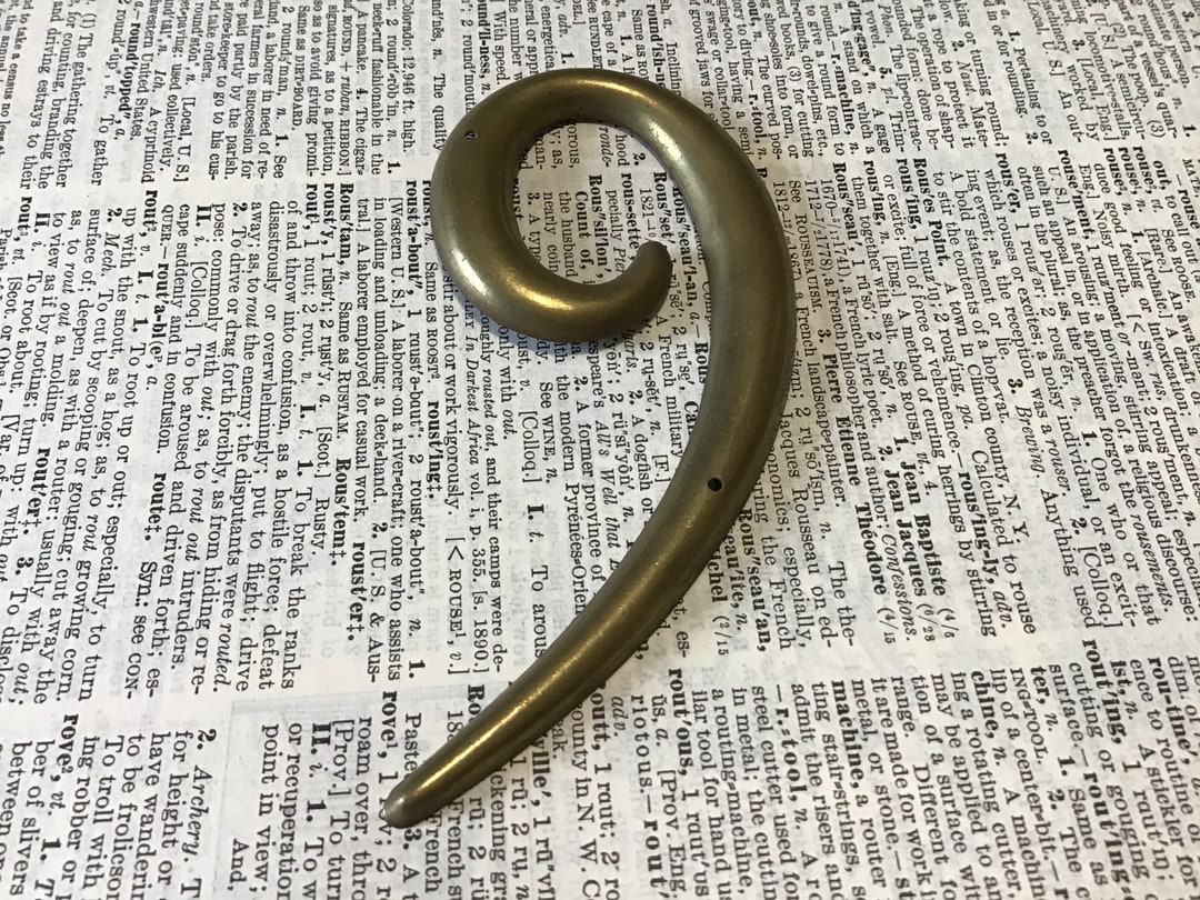 1 Vintage Brass Number 6 or 9, House Number, Gorgeous Font & Aged ...