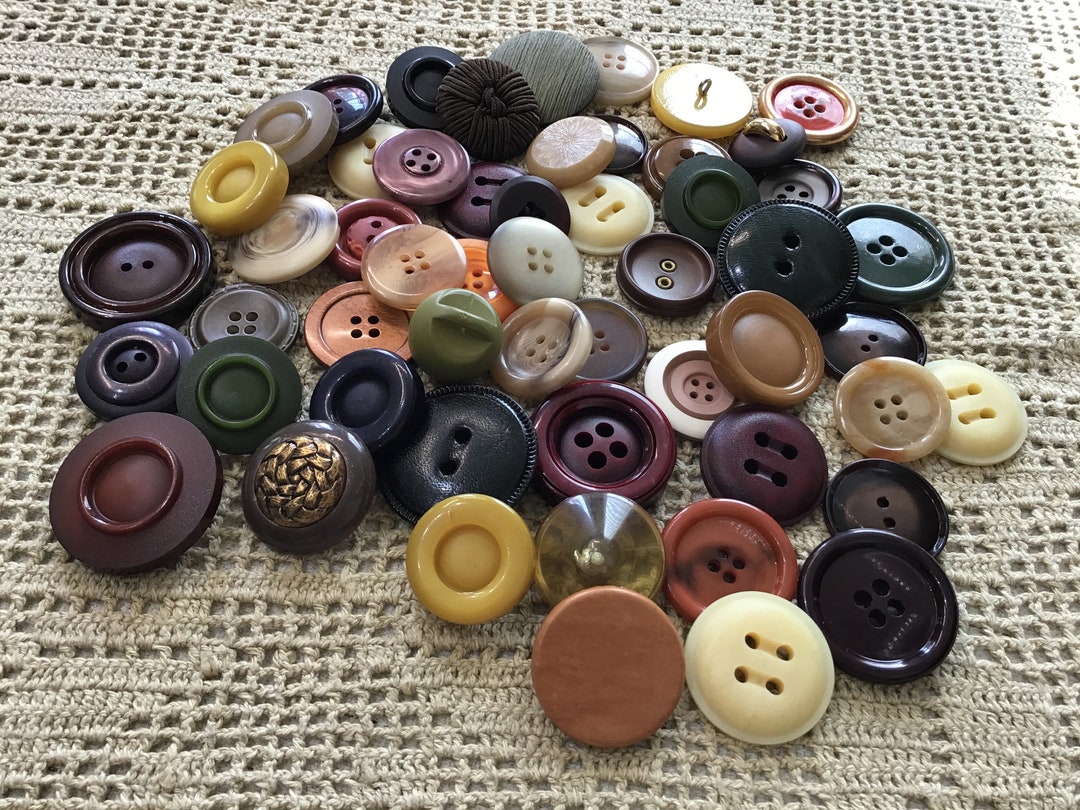 Assorted Button Lot, Mixed Colors, Large Buttons, 3/4 to 1 3/8 in ...