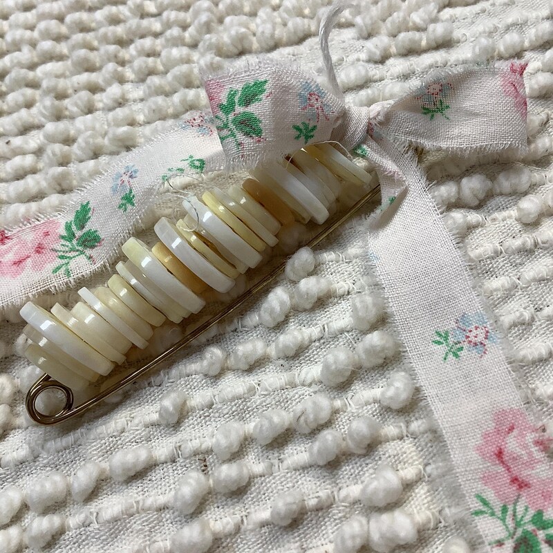 Pearl Buttons - Etsy