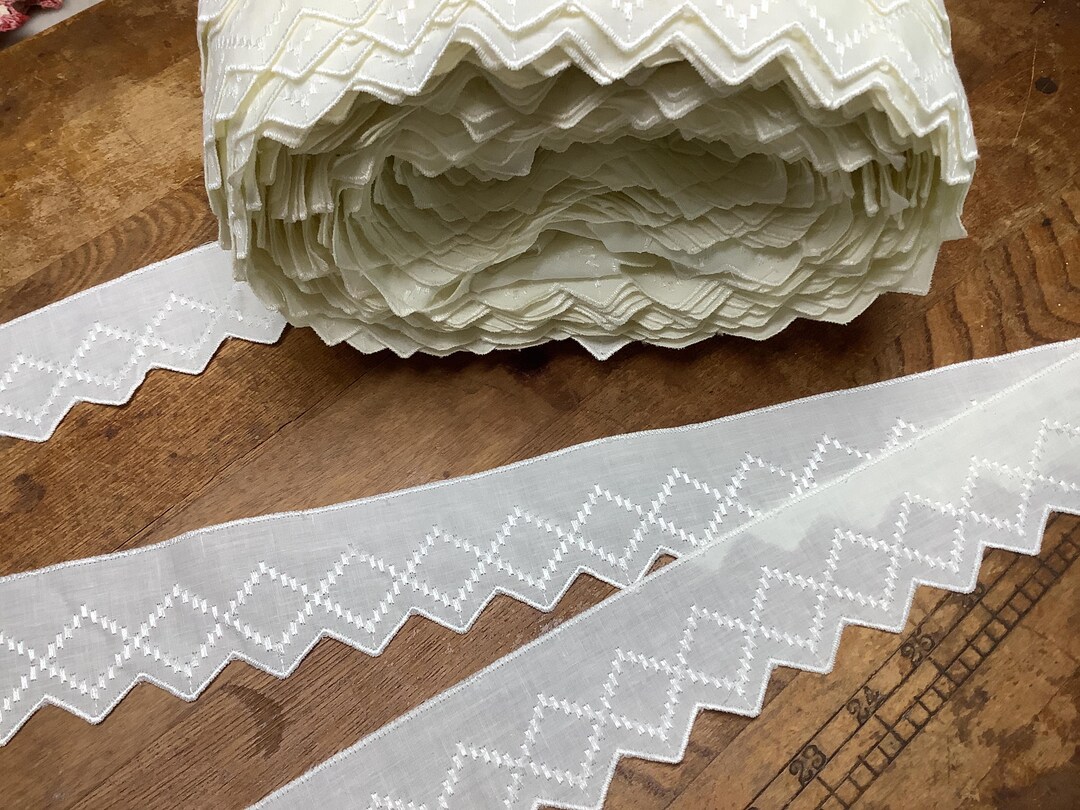 Vintage Eyelet Lace, by the Yard - Etsy