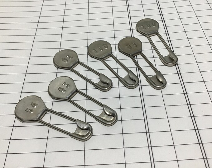 NUMBERED SAFETY PINS - 6 Numbered Laundry Pin Tags - Etsy